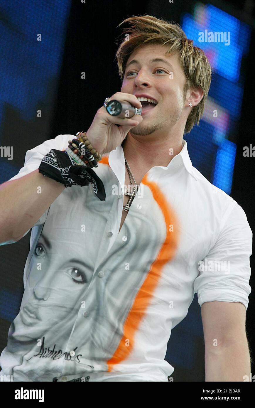 Duncan James from Blue performing at the Princes Trust Capital FM Party ...