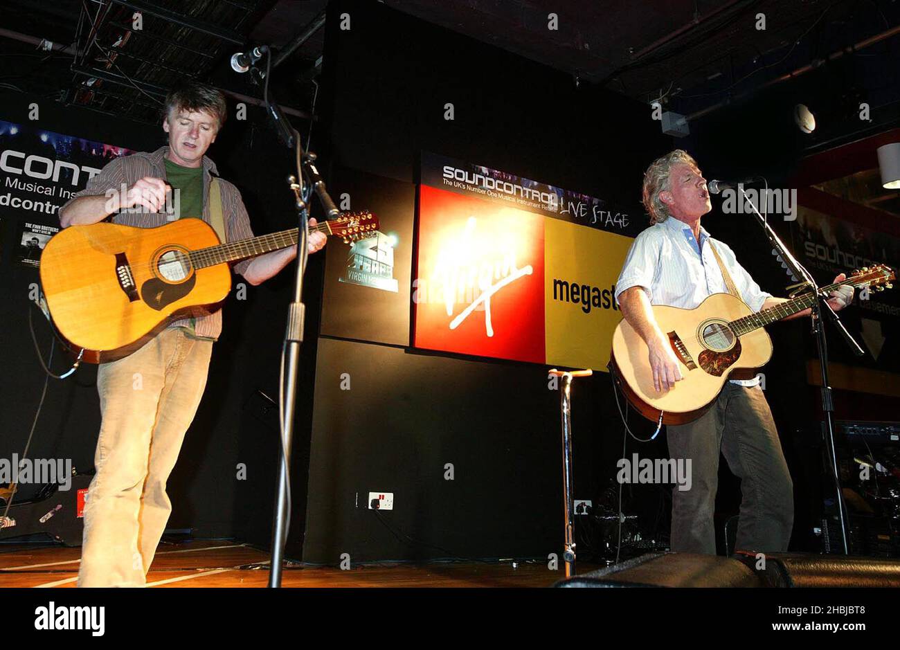 Tim and Neil Finn plays tracks from /sign copies of the new single Won ...