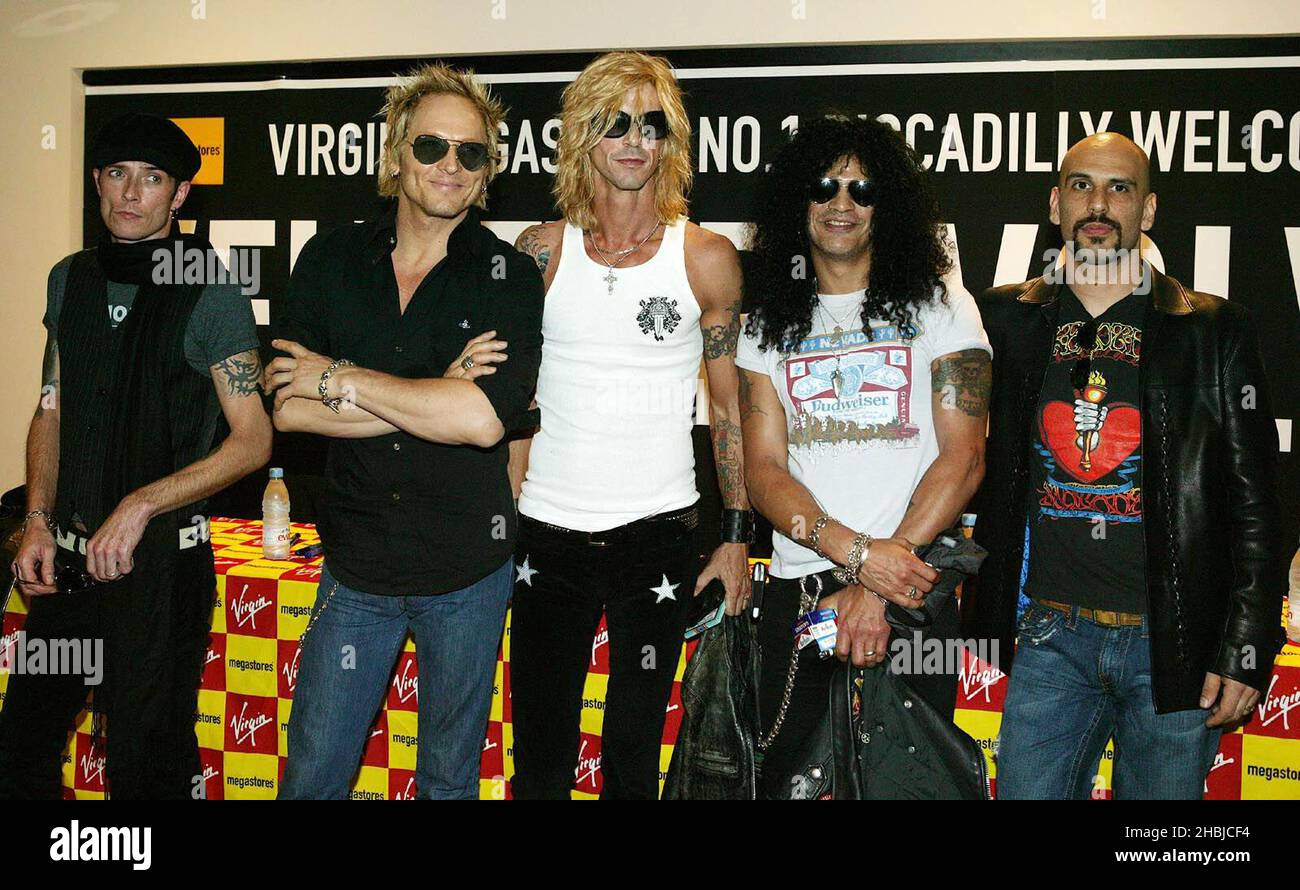 Velvet Revolver Contraband Black