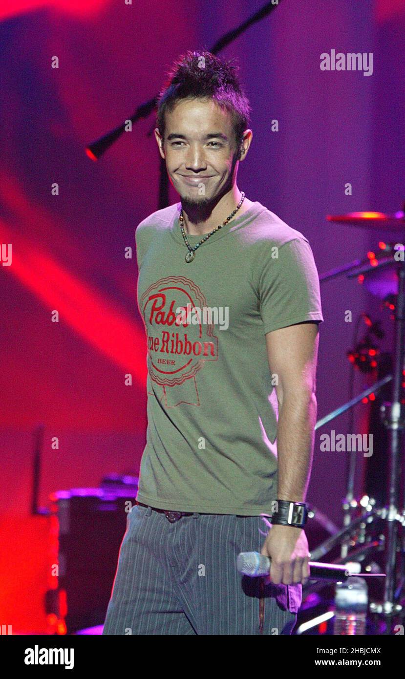 Hoobastank at the 2004 world music awards in las vegas hi-res stock photography and images - Alamy