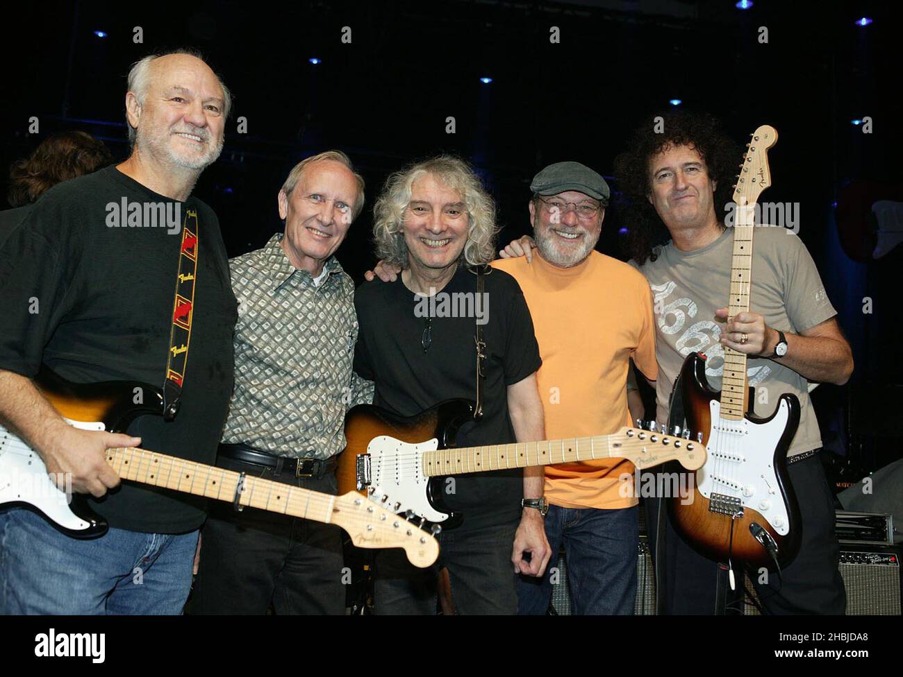 Brian May poses backstage with the Crickets during rehearsal ahead of ...