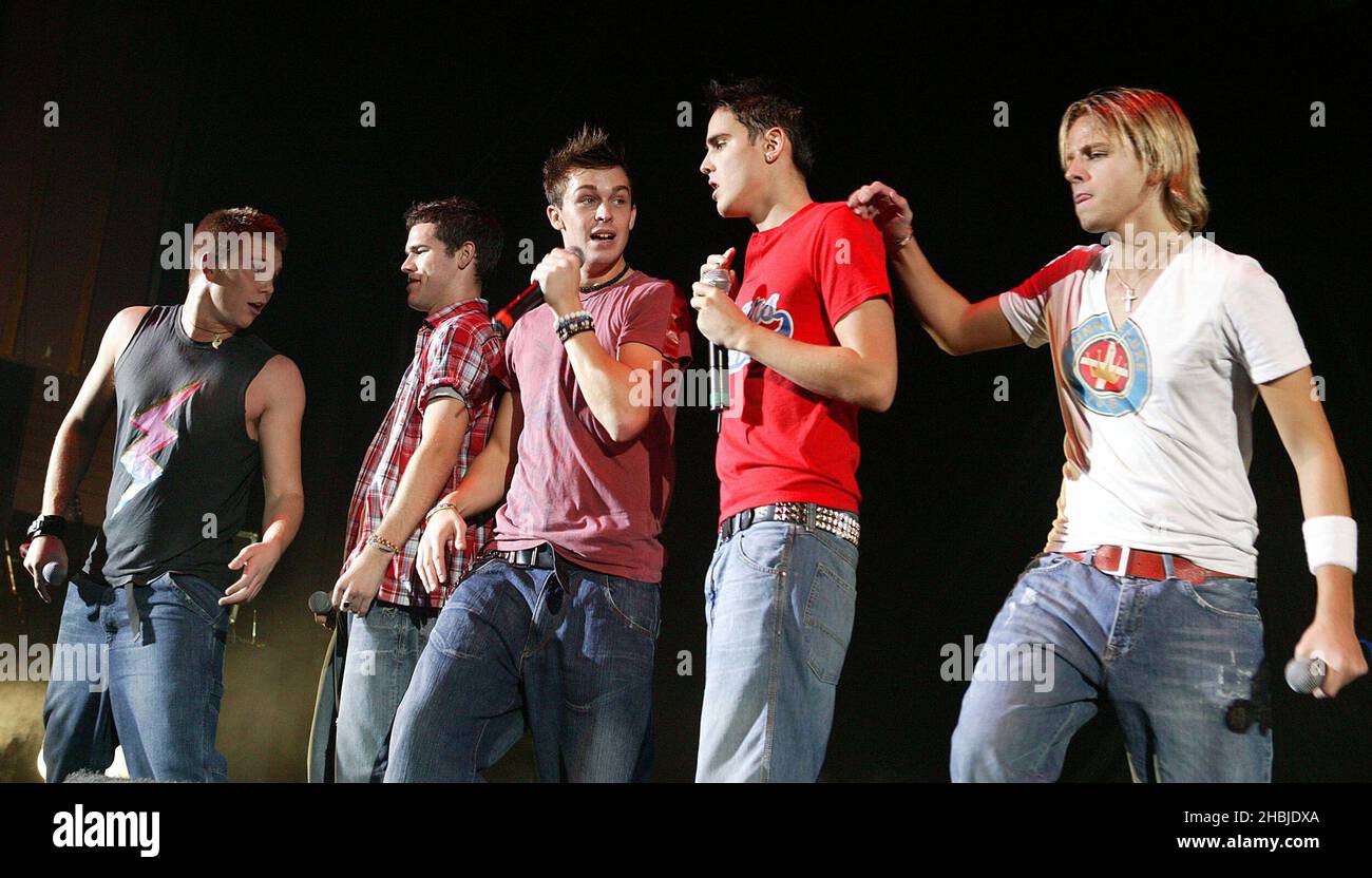 2004 in london aaron buckingham hi-res stock photography and images - Alamy