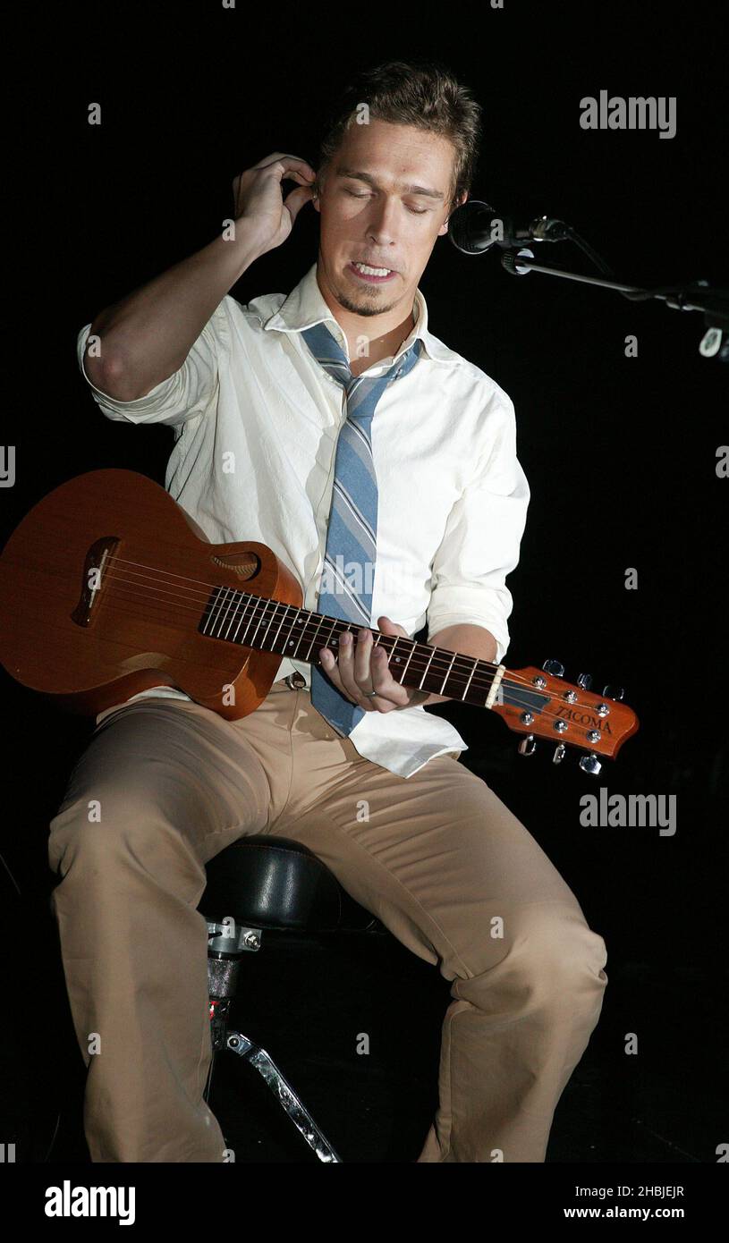 Hanson kicks off UK leg of their tour at Shepherds Bush Empire on ...