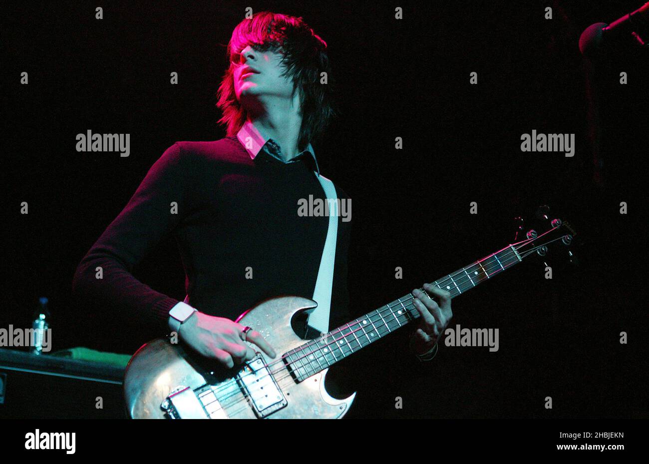 Jared followill and caleb followill of kings of leon hi-res stock ...