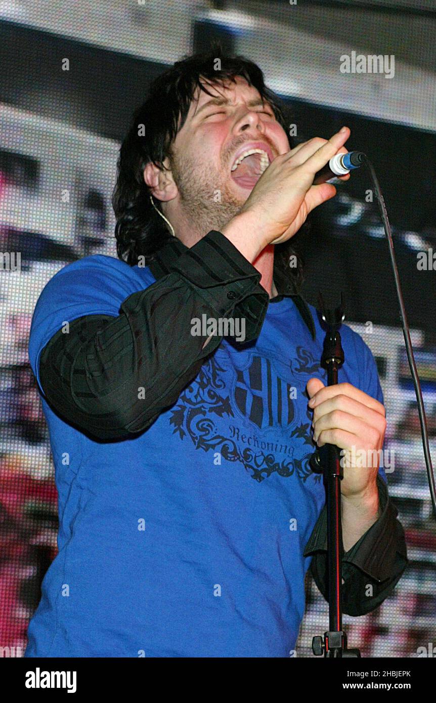 Singer Daniel Bedingfield performs live and signs copies of his new ...