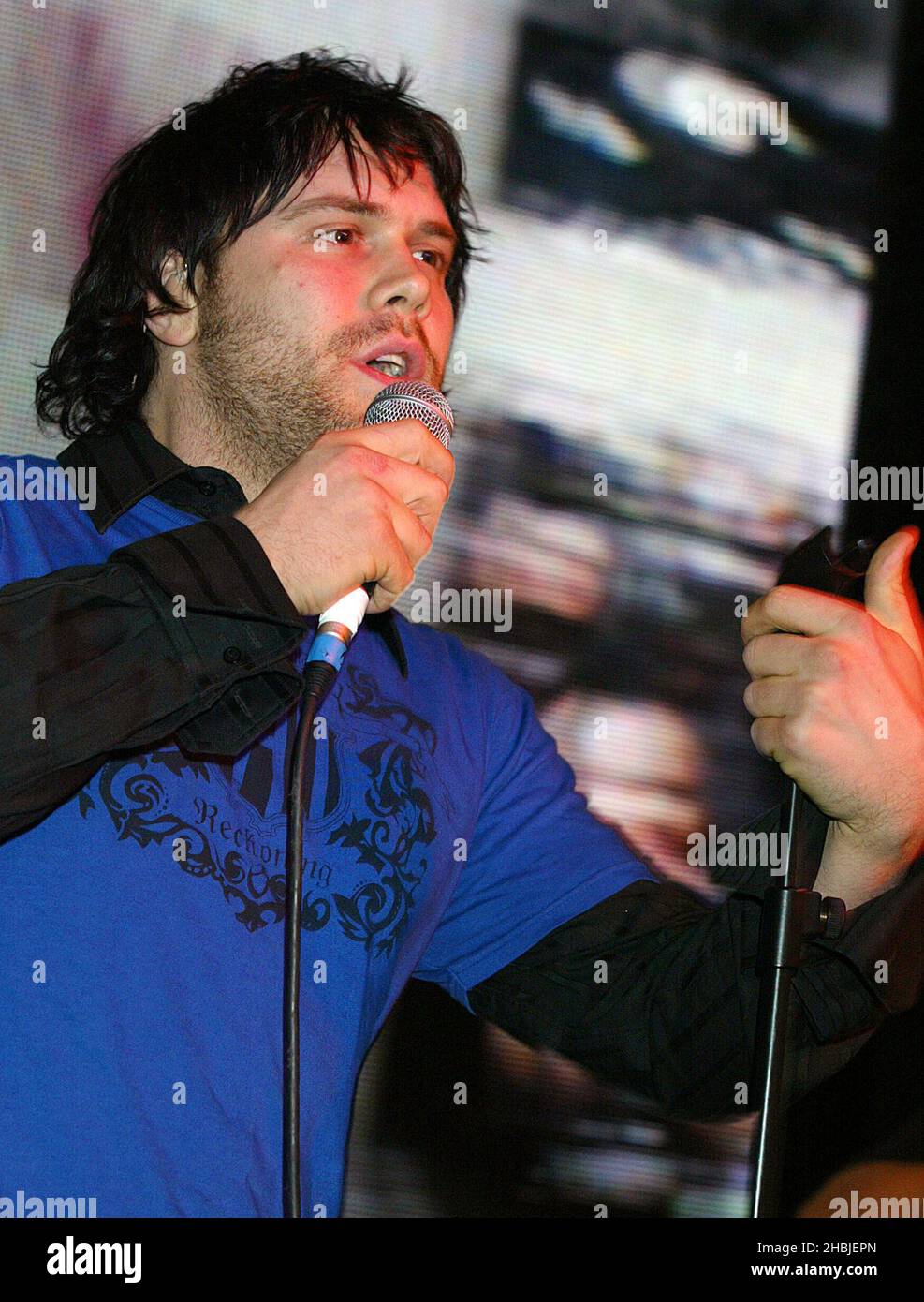 Singer Daniel Bedingfield performs live and signs copies of his new ...