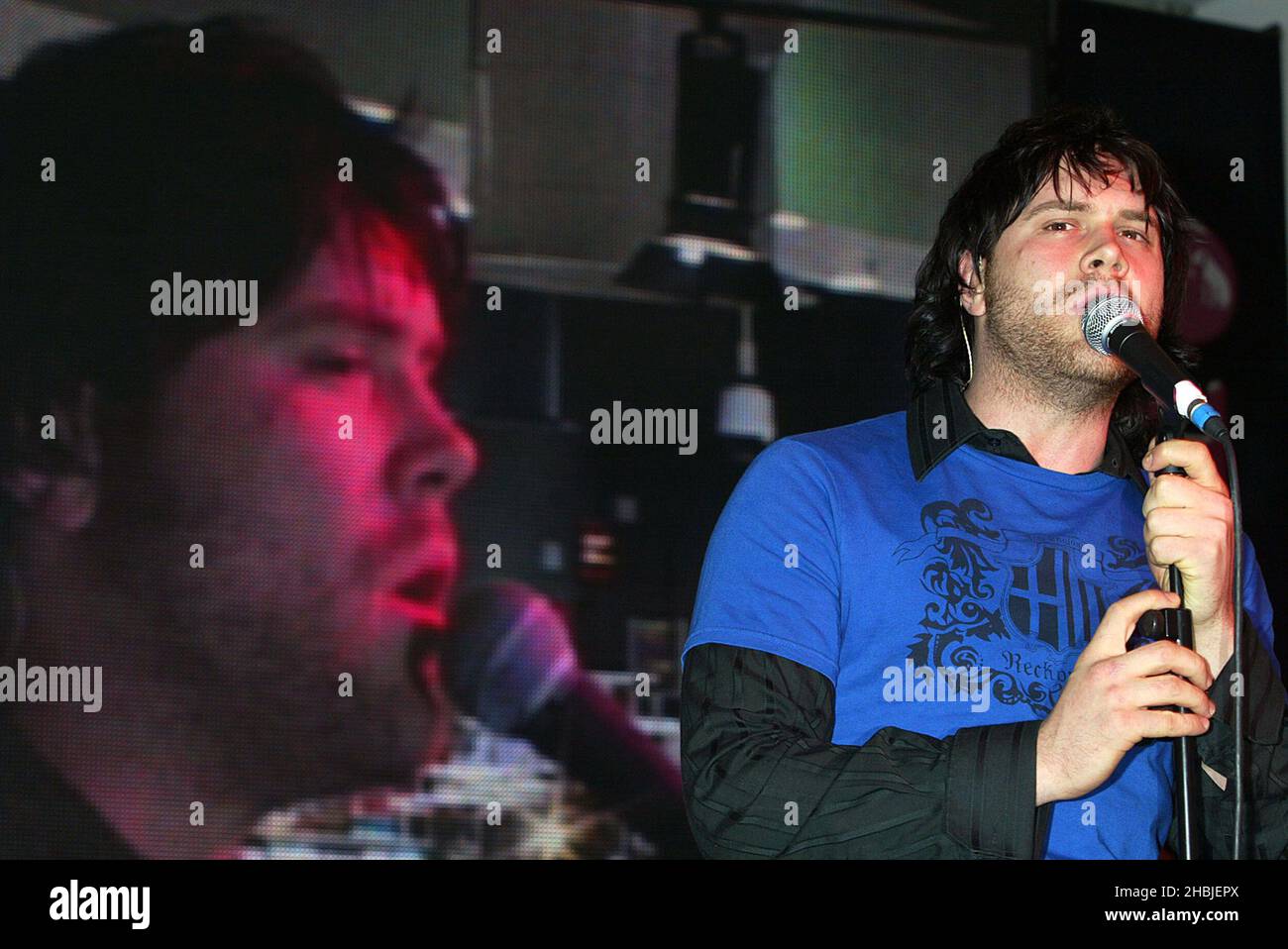 Singer Daniel Bedingfield performs live and signs copies of his new ...