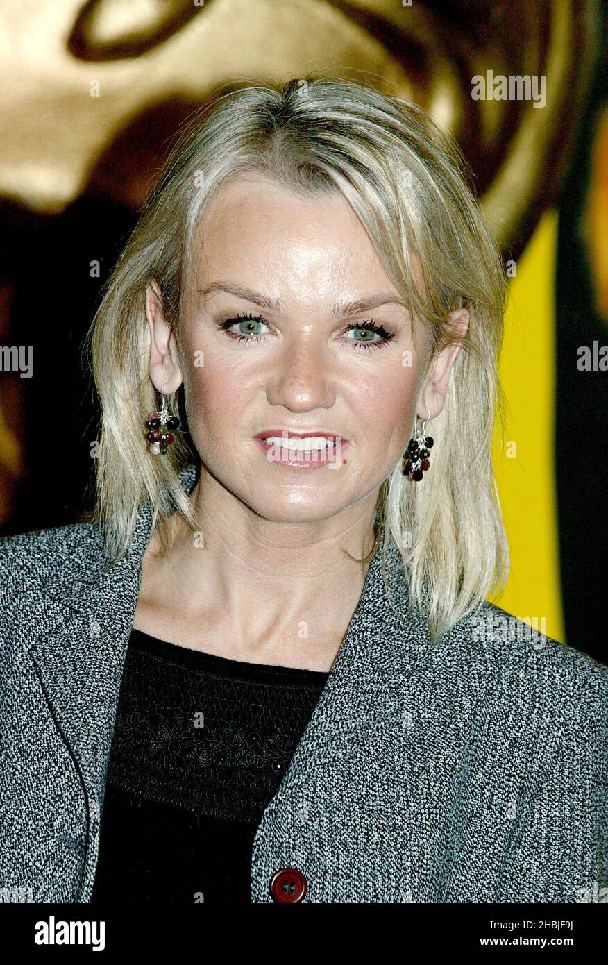 Lisa Maxwell's Instagram, Twitter & Facebook on IDCrawl