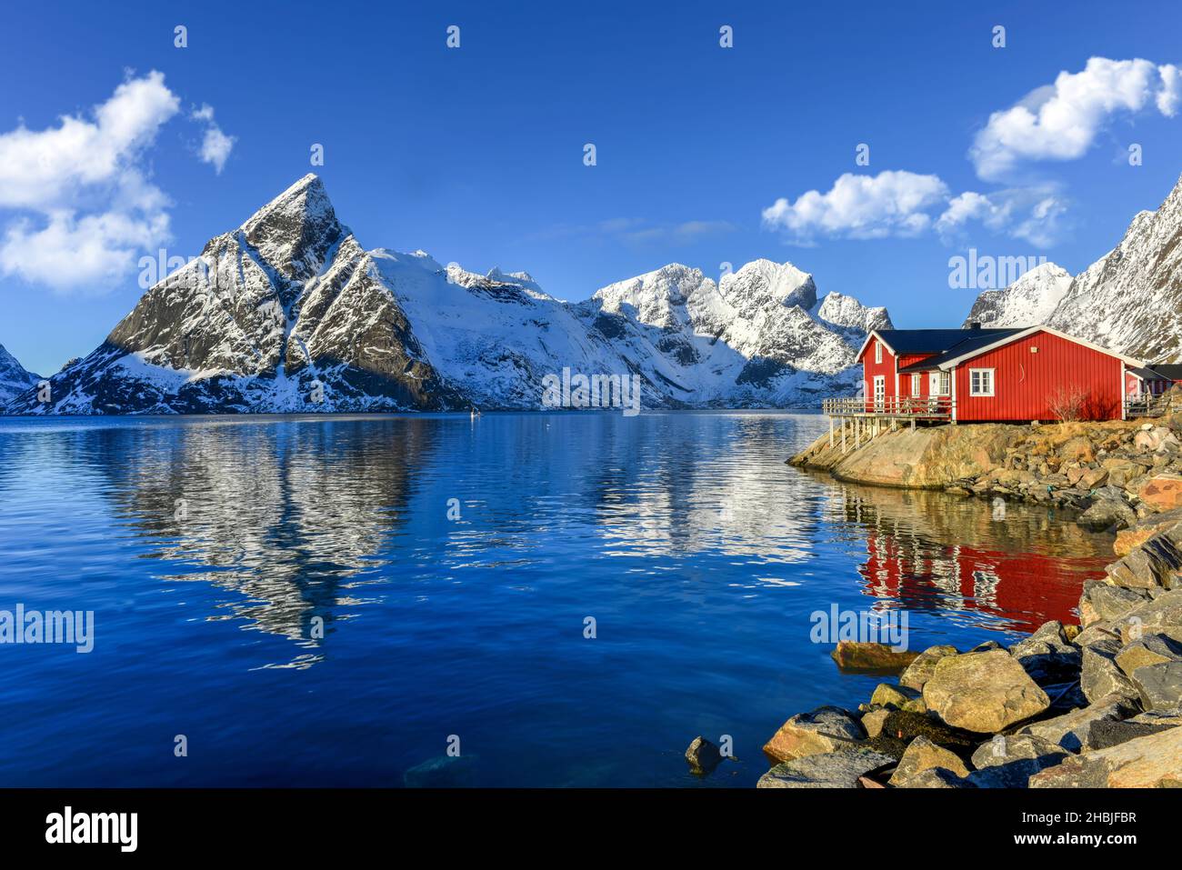 Traditional Norwegian red wooden houses Stock Photo - Alamy