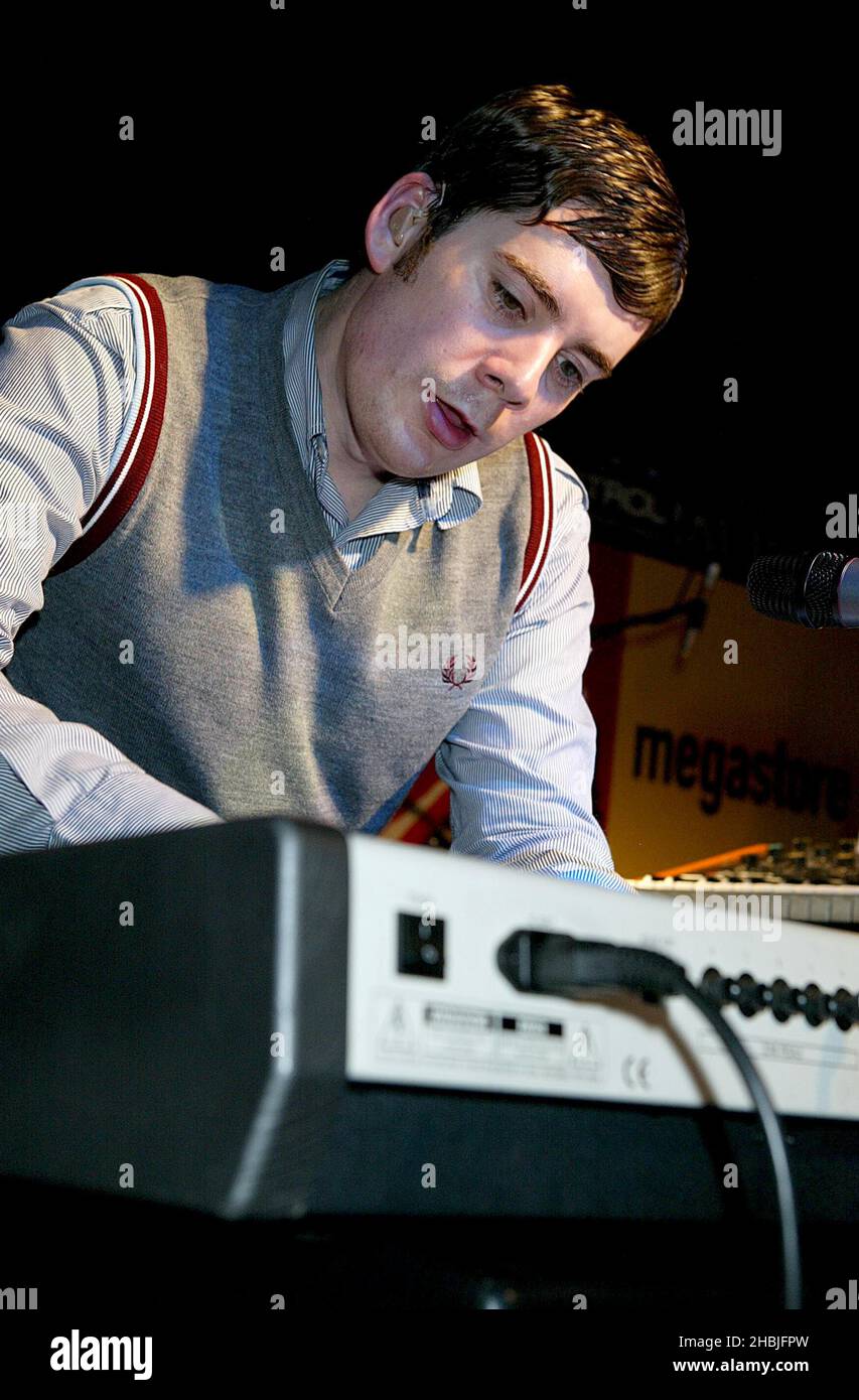 Tim Wanstall of Athlete performs live and sign copies of their new ...