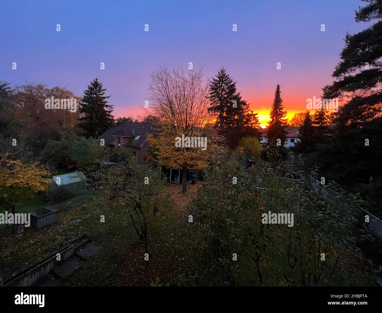 Seasons in the sun hi-res stock photography and images - Alamy