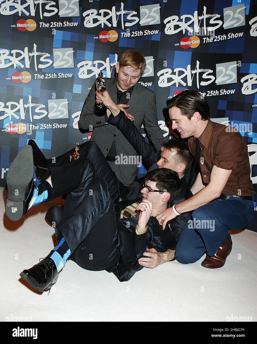 Franz ferdinand at the brit awards 2005 hi-res stock photography and ...