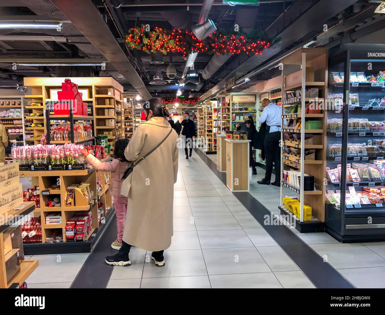 Food supermarket paris shopping department store hi-res stock ...