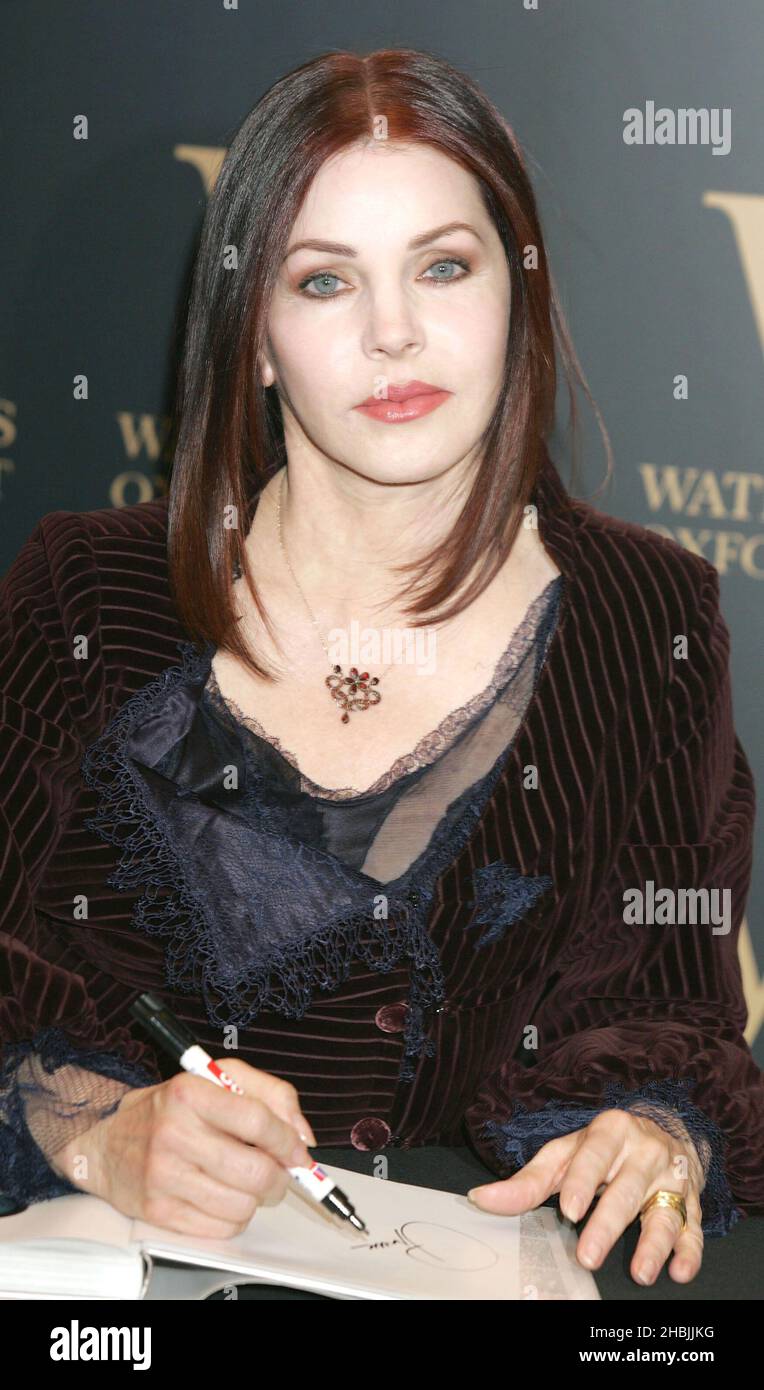 Priscilla presley book signing waterstones oxford street hi-res stock ...