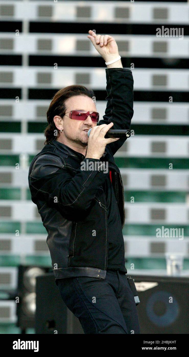 Bono on stage hi-res stock photography and images - Alamy