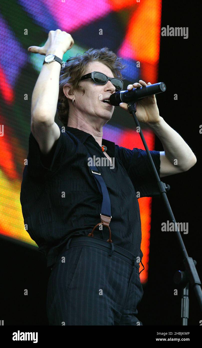 Richard Butler vocalist of The Psychedelic Furs performs on stage at ...