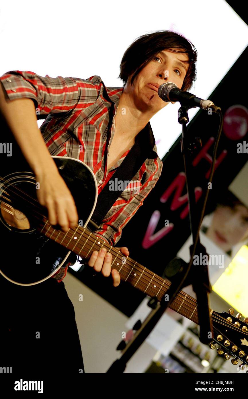 Charlene Spitteri of Scottish pop group Texas perform live and sign ...