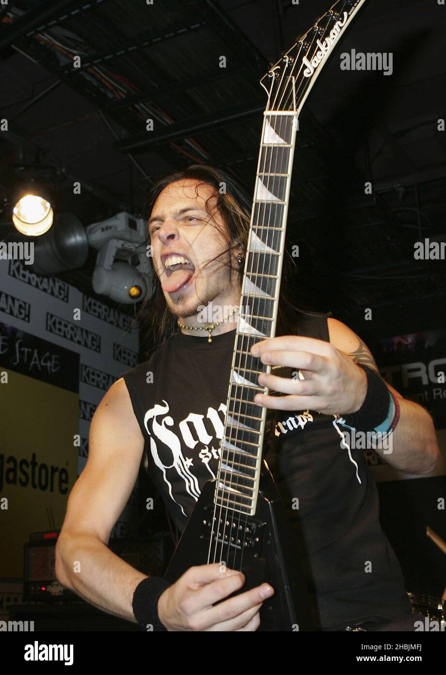Matt Tuck Playing Guiatr