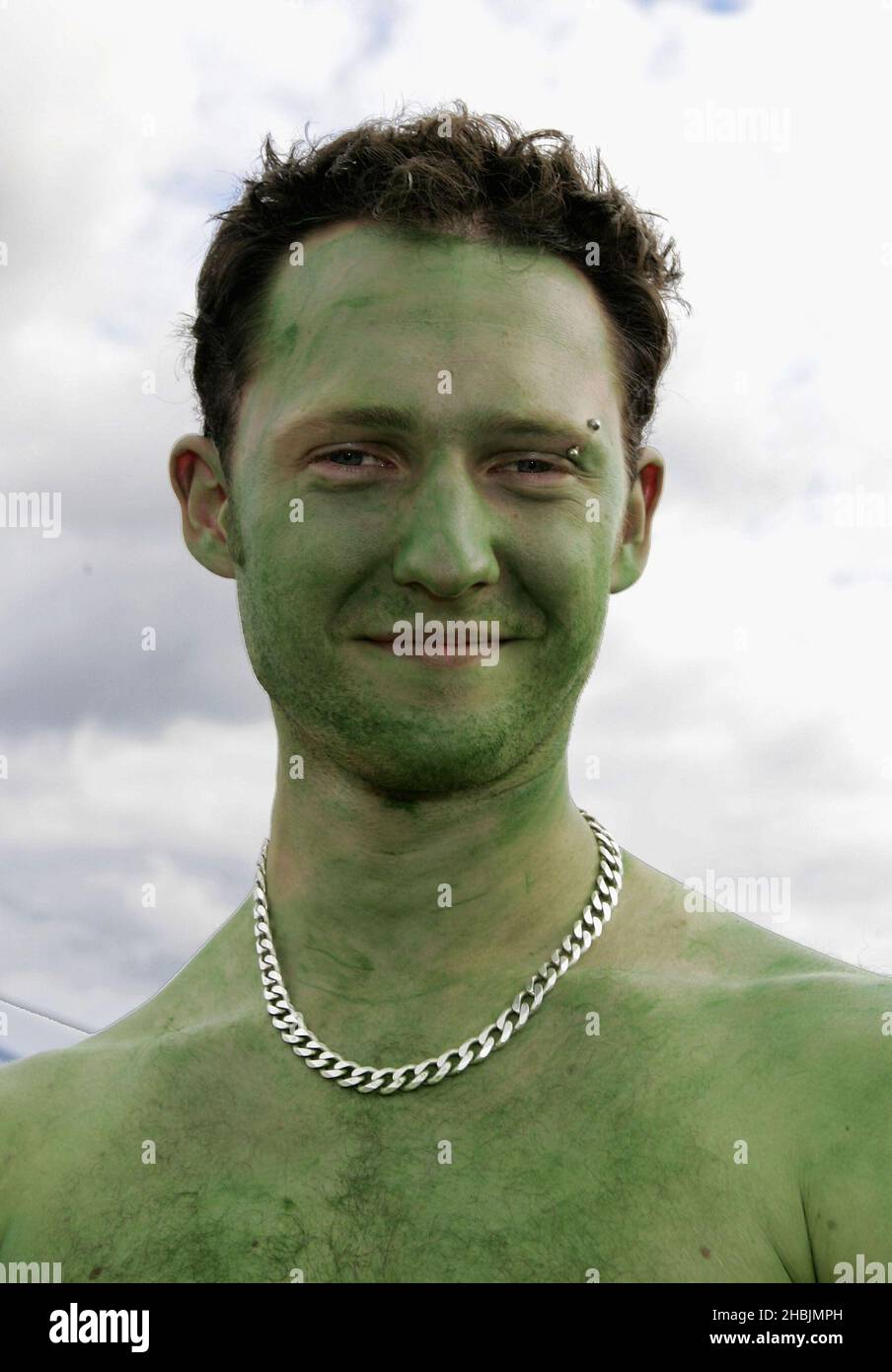 Crowd views on Saturday of The Carling Weekend Reading Festival at ...