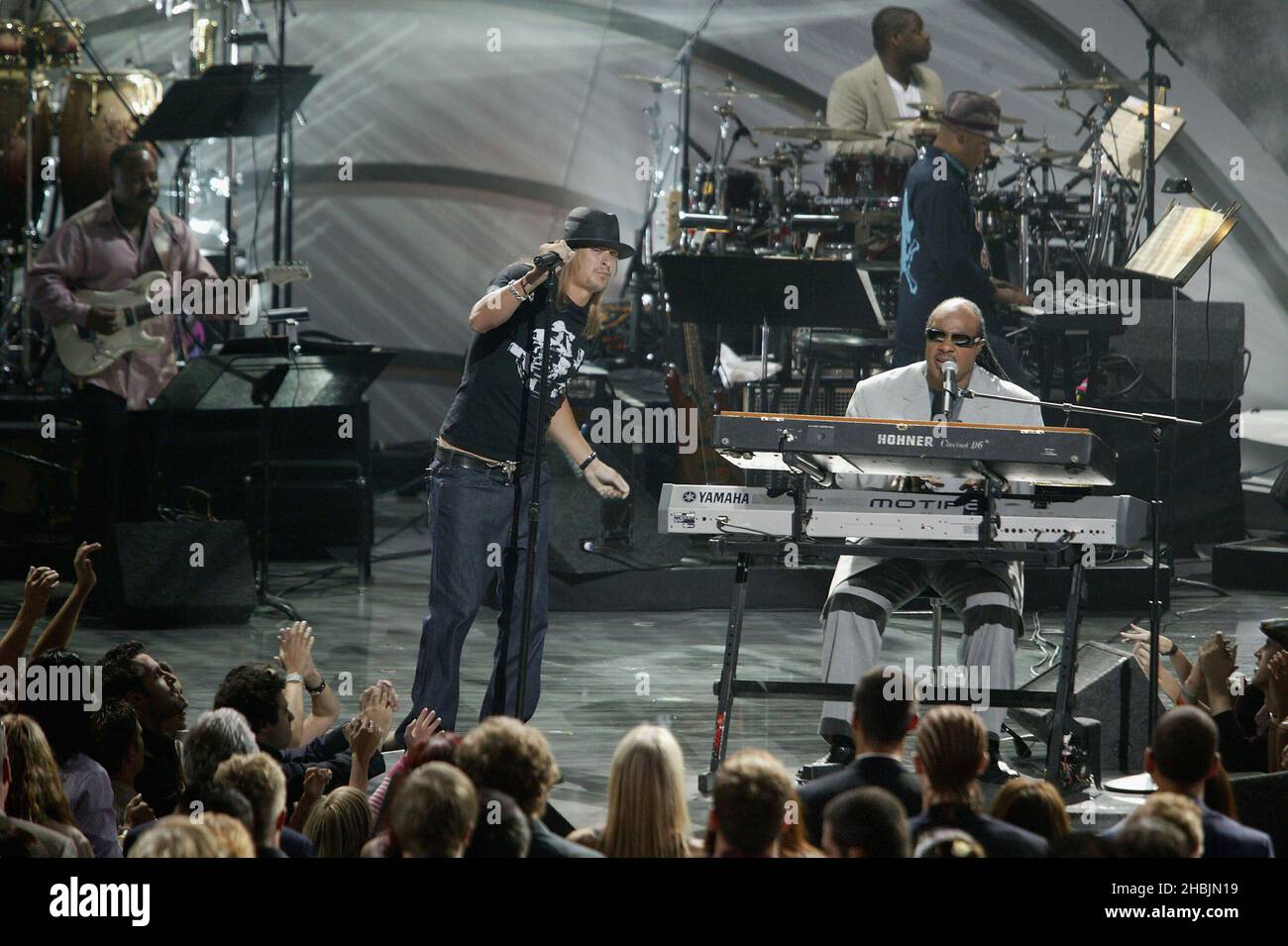 Kid Rock and Stevie Wonder performs live on stage at the 2005 World ...