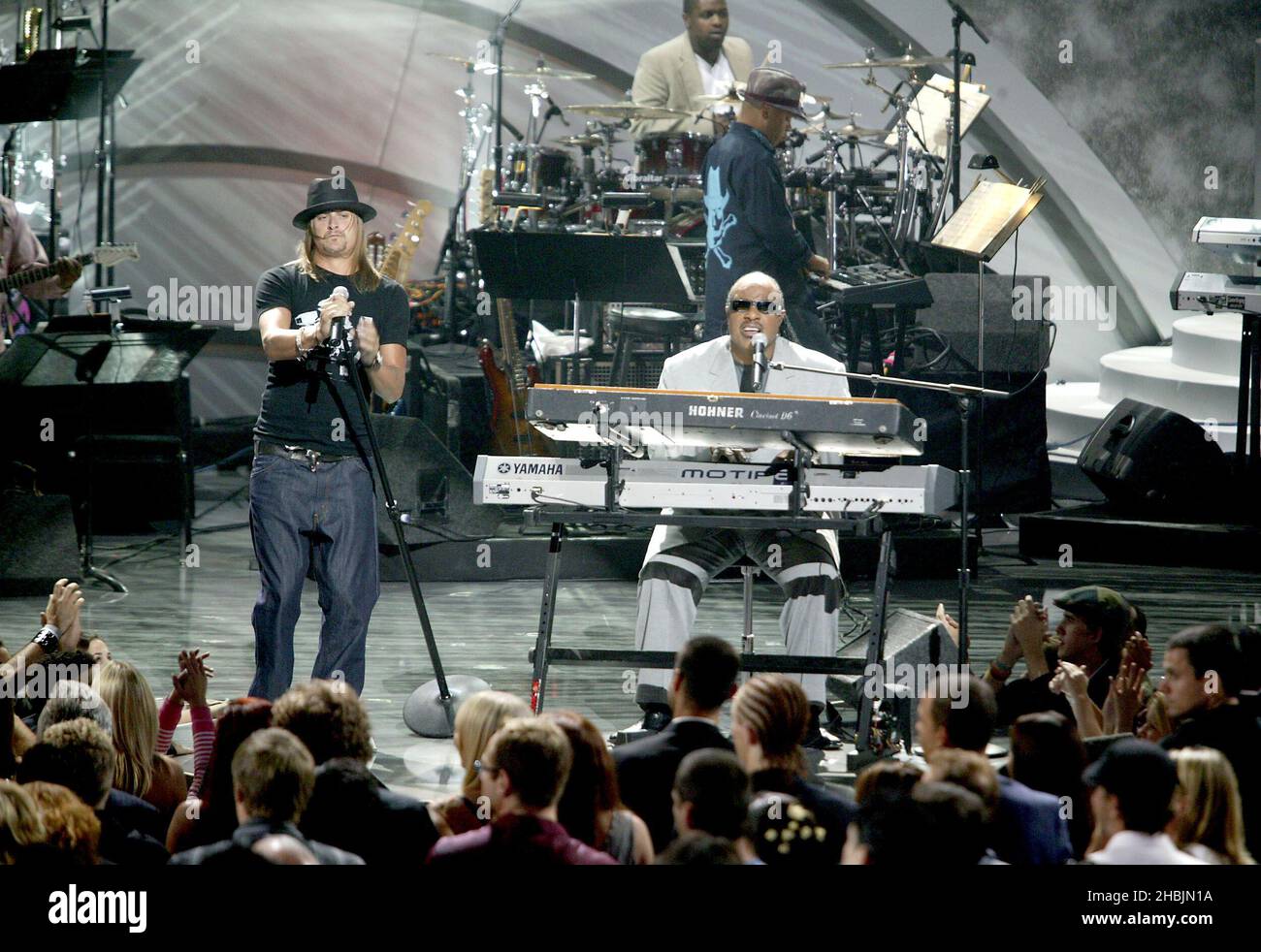 Kid Rock and Stevie Wonder performs live on stage at the 2005 World ...