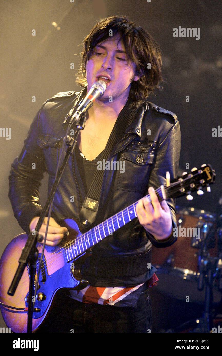 Didz Hammond, Carl Barat, Gary Powell, Anthony Rossomando of Dirty ...