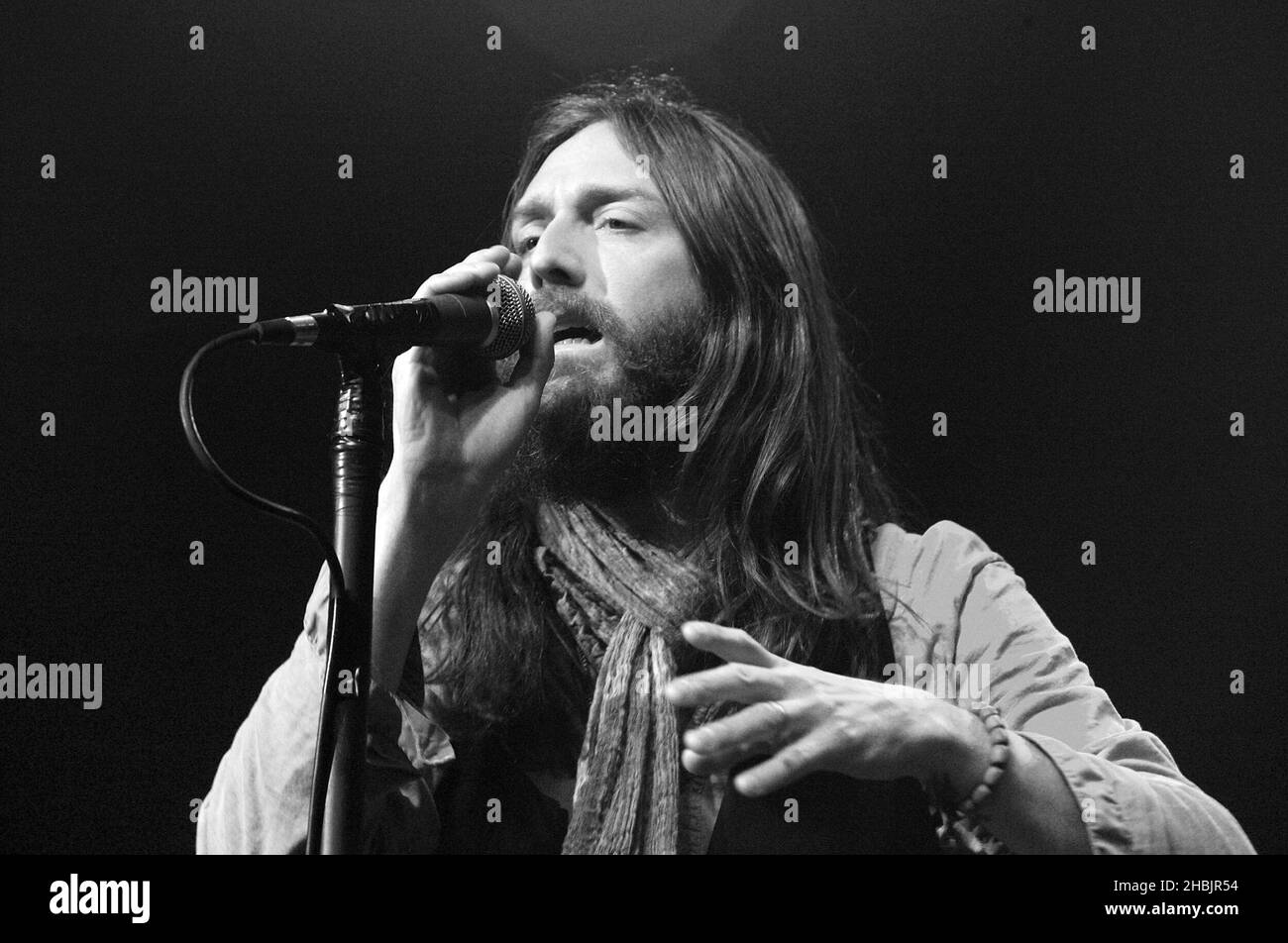 Black crowes Black and White Stock Photos & Images - Alamy