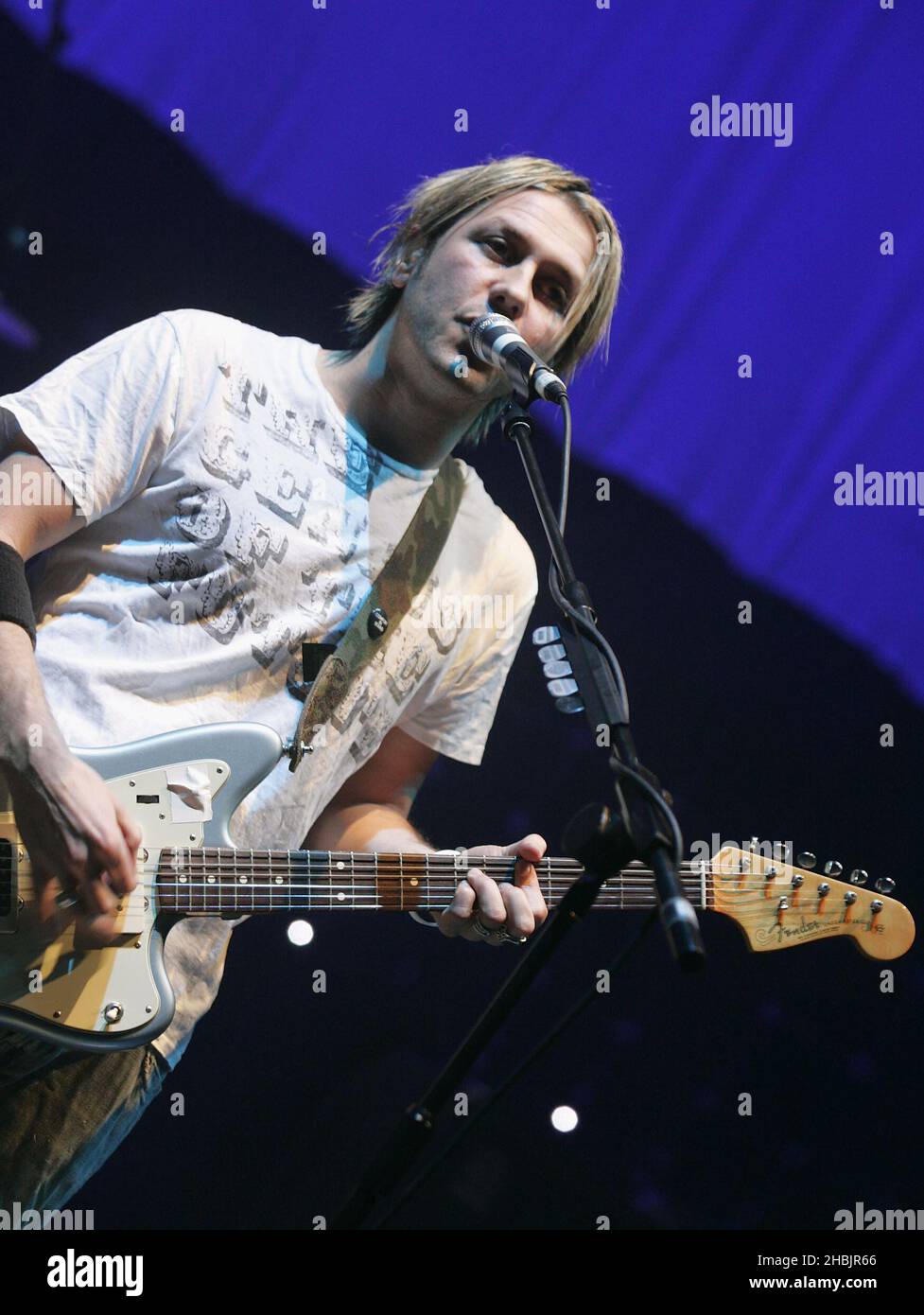 Grant Nicholas, Taka Hirose, Mark Richardson, Dean Tidey of Feeder ...