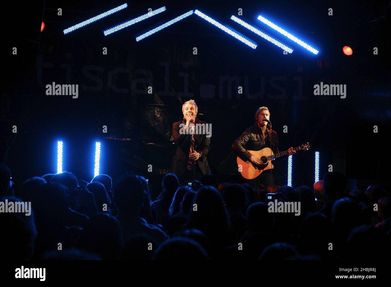 Andrew and carl pemberton of journey south hi-res stock photography and ...