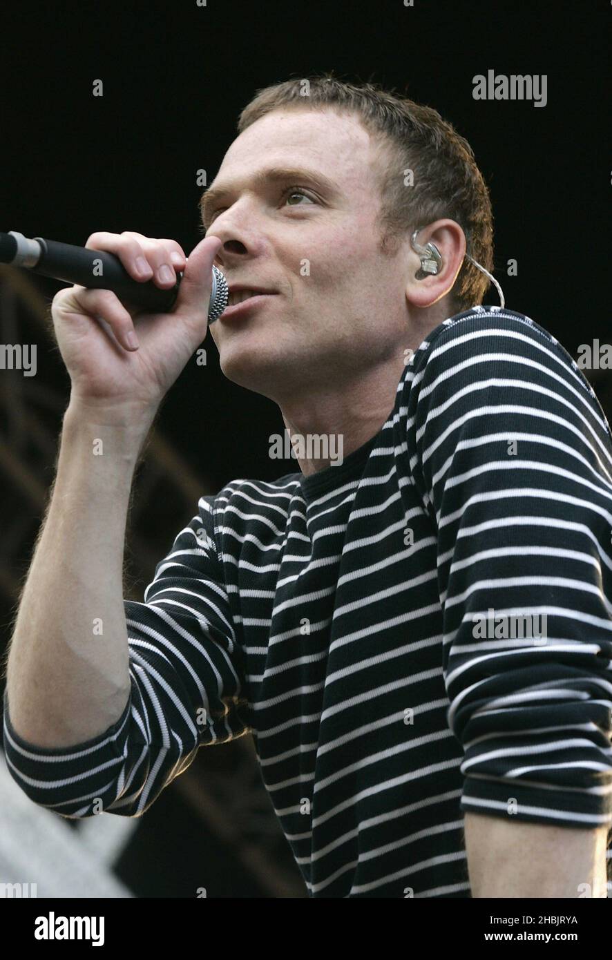Stuart Murdoch of Belle and Sebastian performing Stock Photo - Alamy