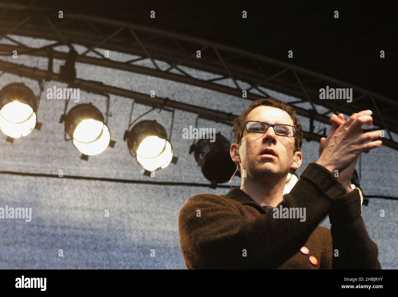 Bobby Kildea of Belle and Sebastian performing Stock Photo - Alamy