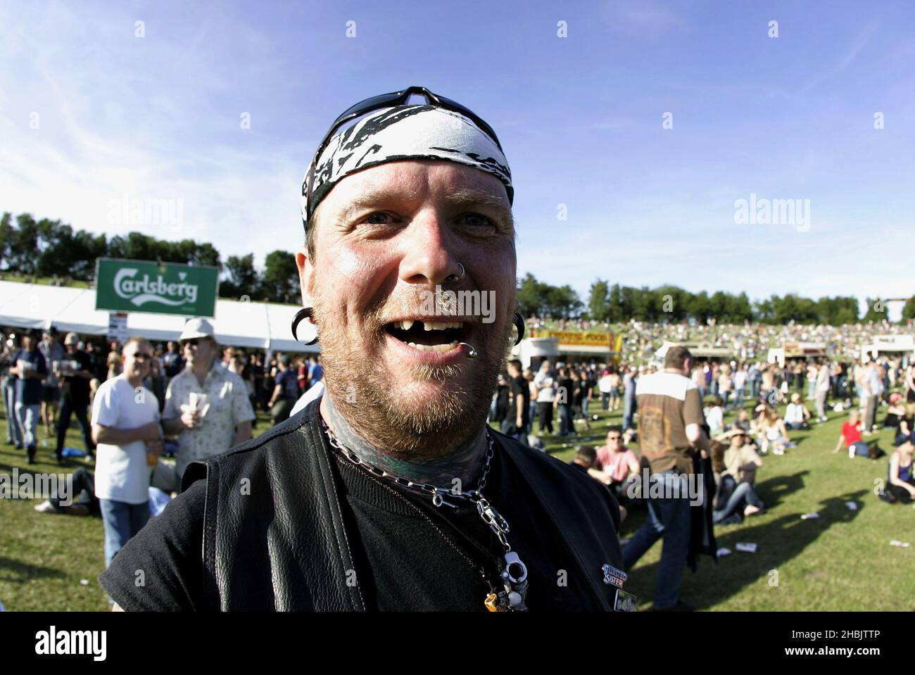 Monsters of rock crowd hi-res stock photography and images - Alamy