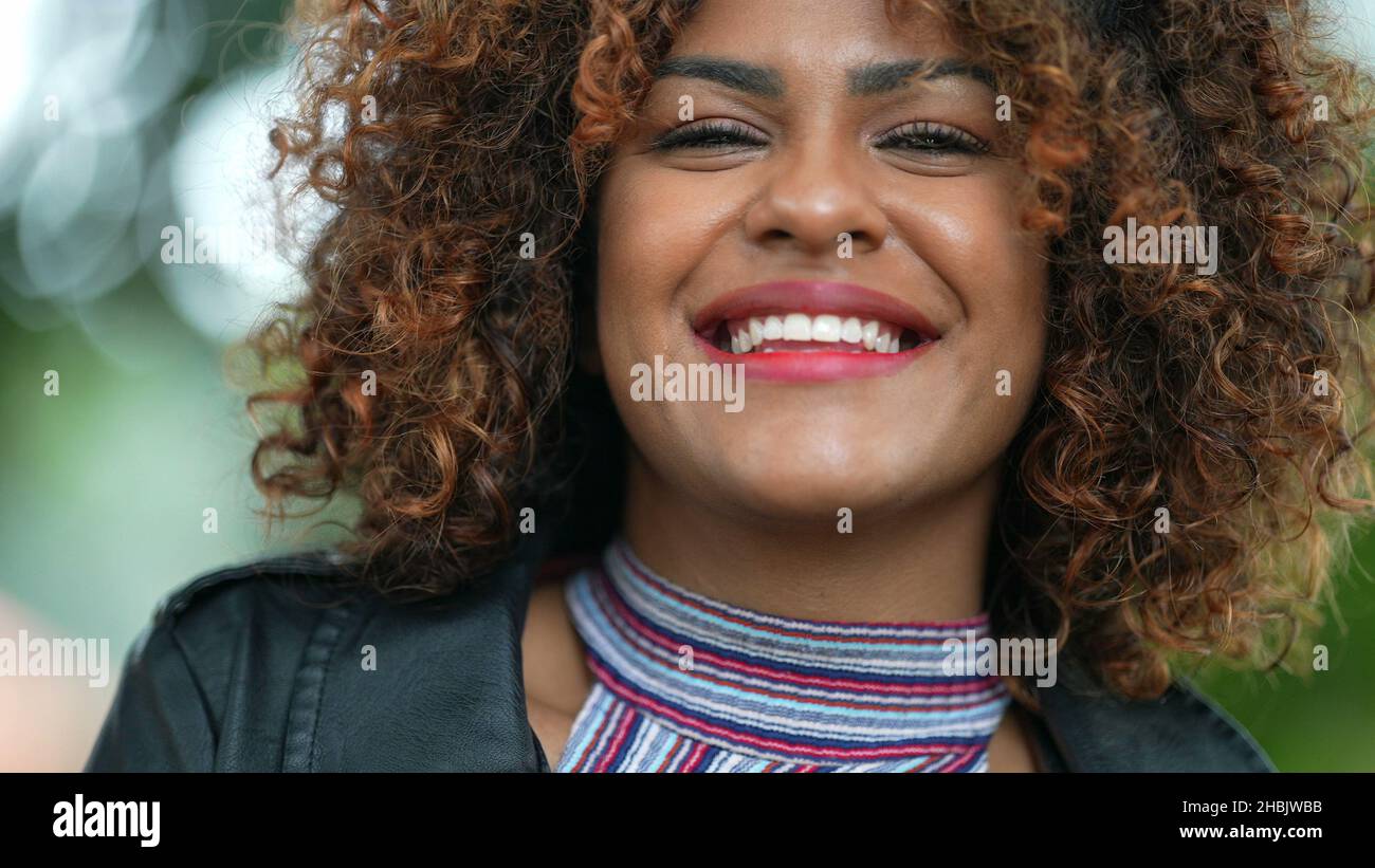 Brazilian woman portrait face close-up smiling Stock Photo - Alamy