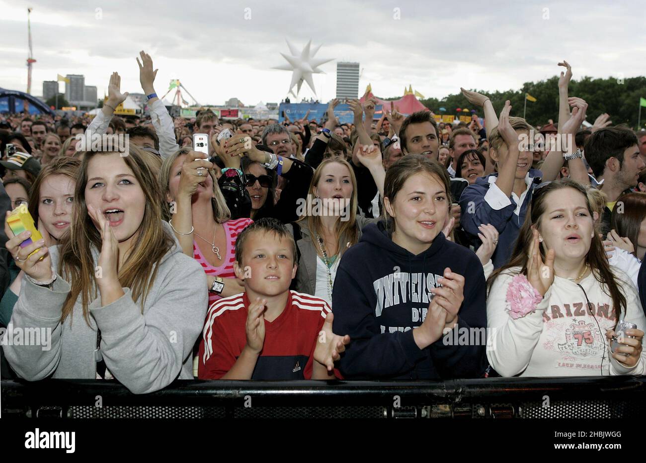 Crowd fans at the o2 wireless festival hi-res stock photography and ...
