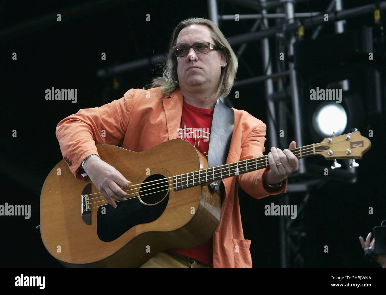 Violent femmes hi-res stock photography and images - Alamy