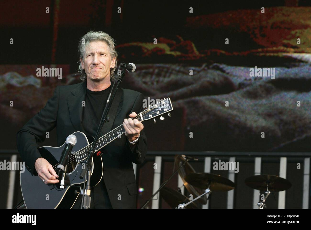 Roger Waters performing Stock Photo - Alamy