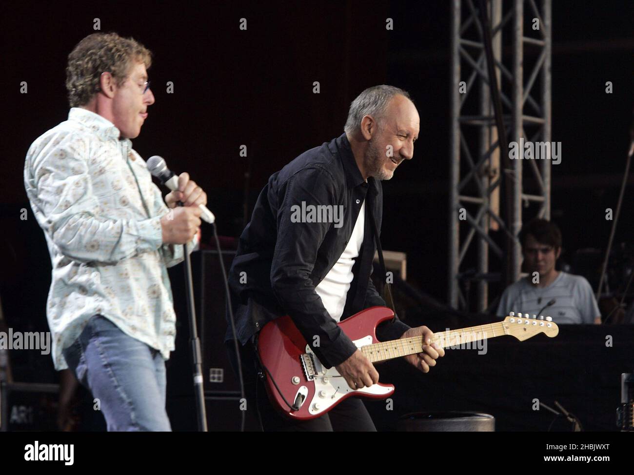 Roger Daltrey and Pete Townshend of the Who performing Stock Photo - Alamy