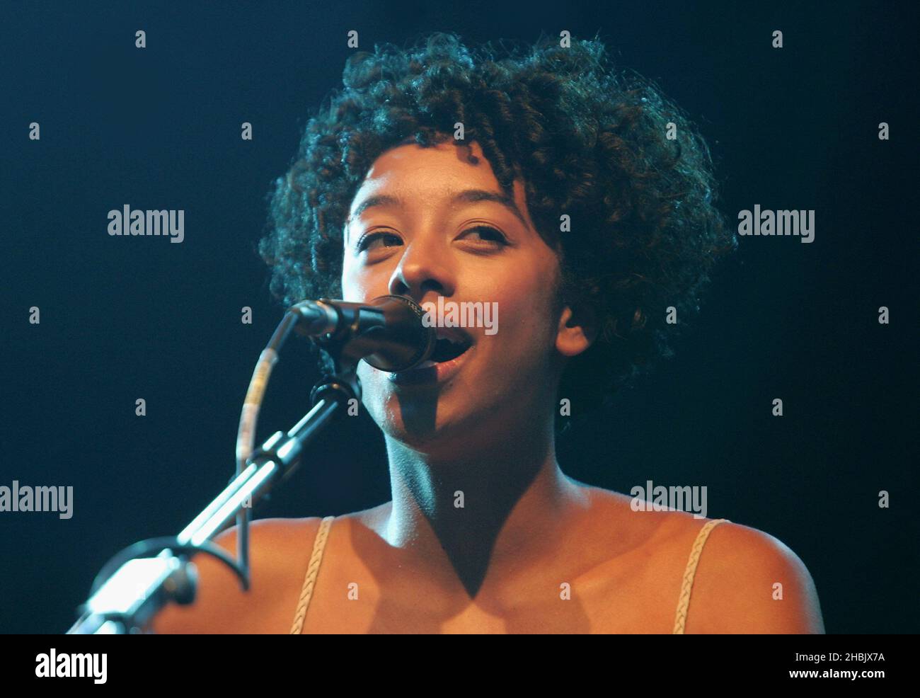 Corinne Bailey Rae performing Stock Photo - Alamy