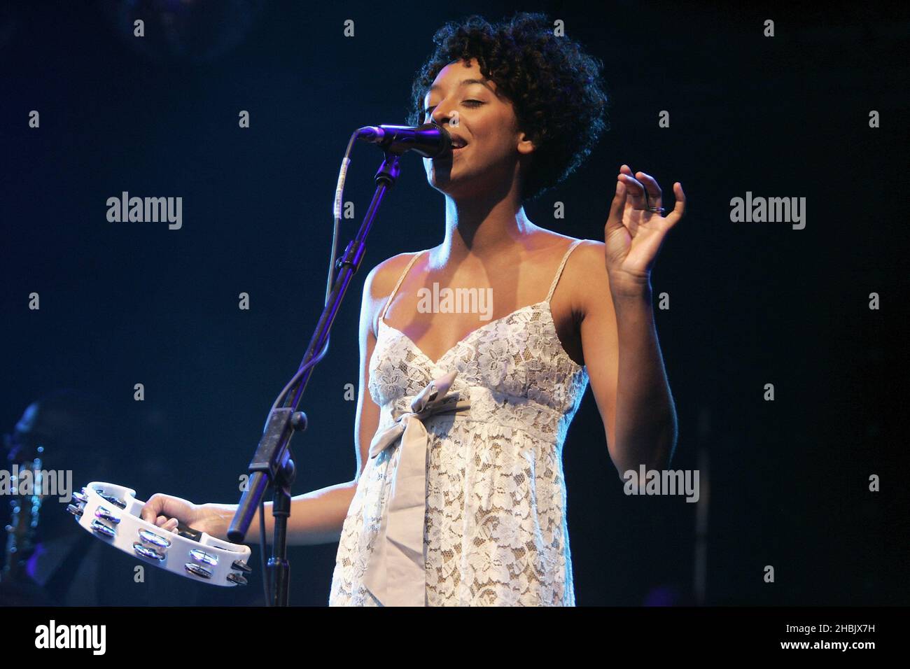 Corinne Bailey Rae performing Stock Photo - Alamy