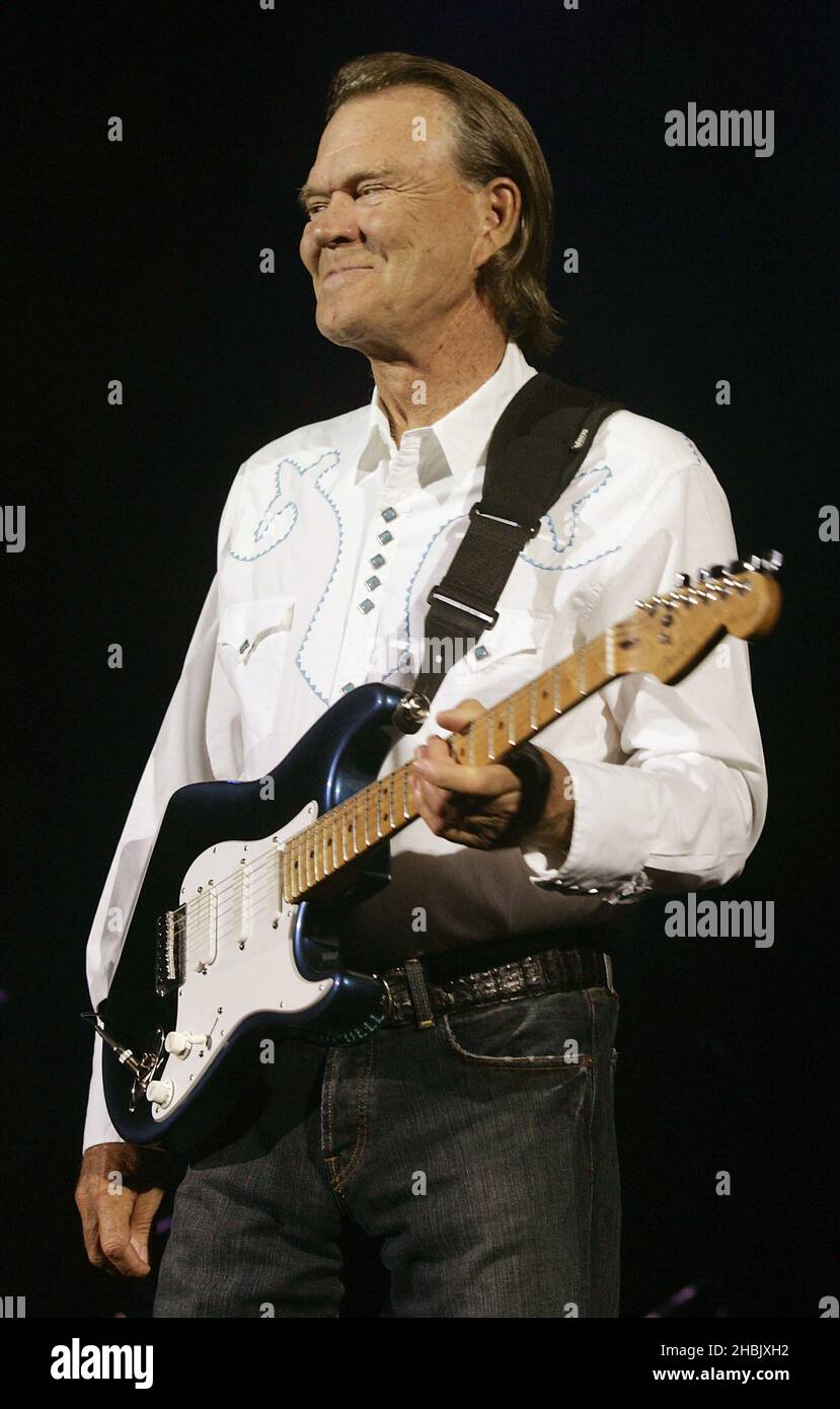 Glen Campbell live on stage Stock Photo - Alamy