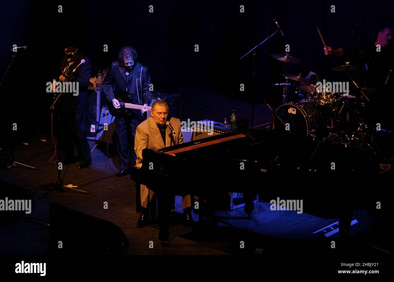 Jerry Lee Lewis performs live on stage Stock Photo - Alamy