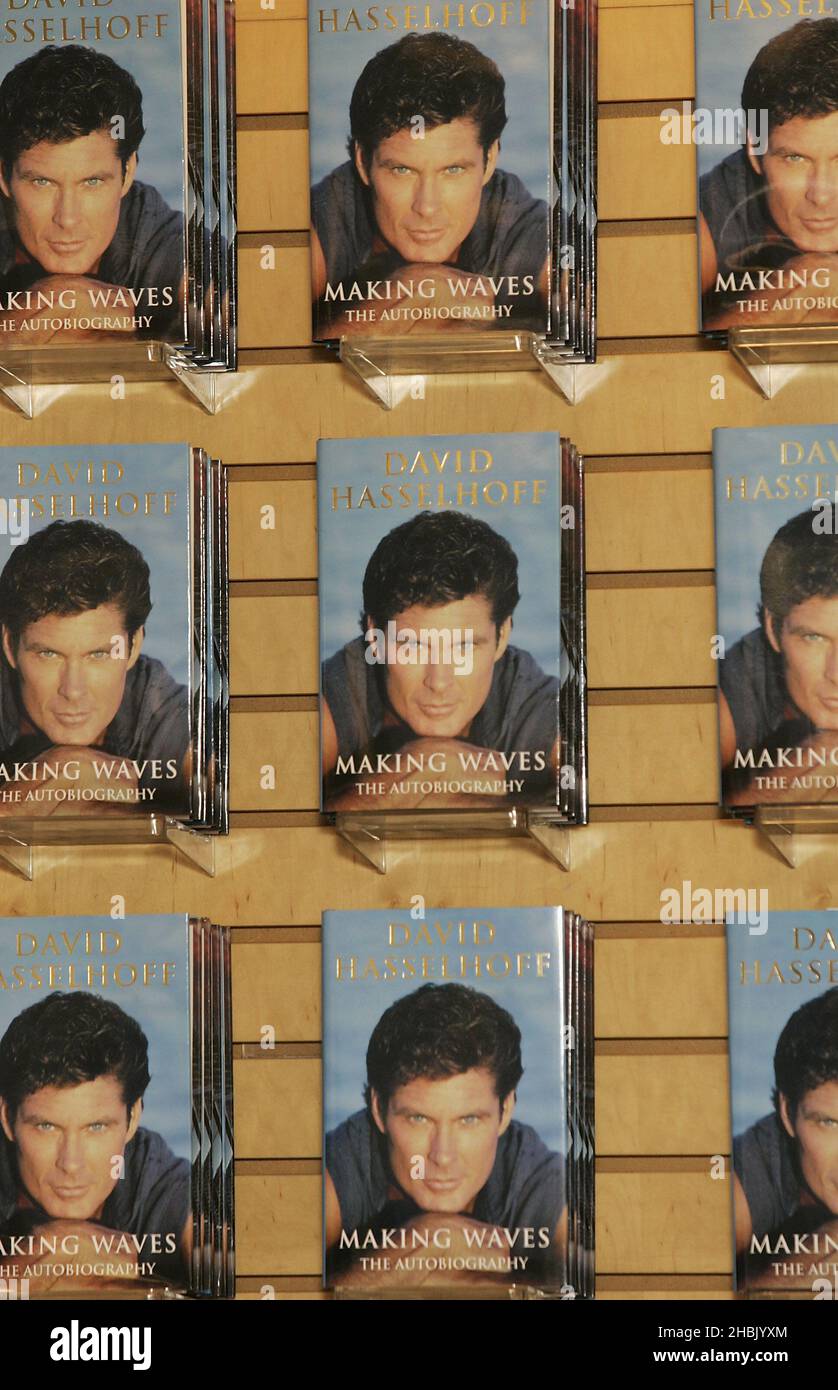 David Hasselhoff book signing, Boarders, London Stock Photo - Alamy