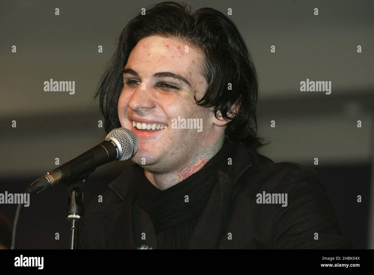 Aiden perform and sign records at HMV on Oxford Street in London on ...
