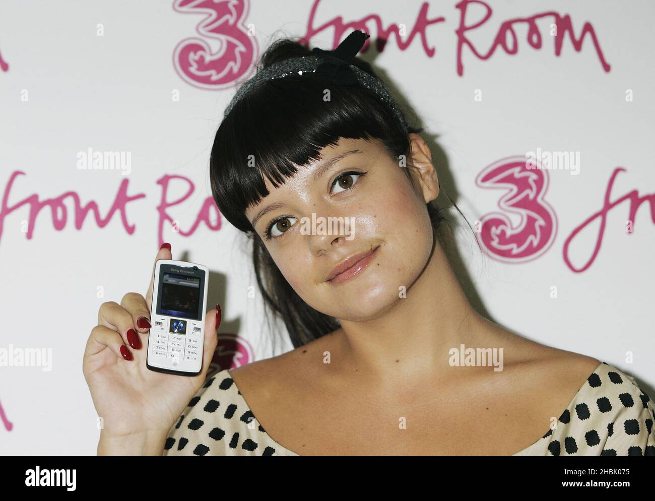 Lily allen at the 3 store hi-res stock photography and images - Alamy