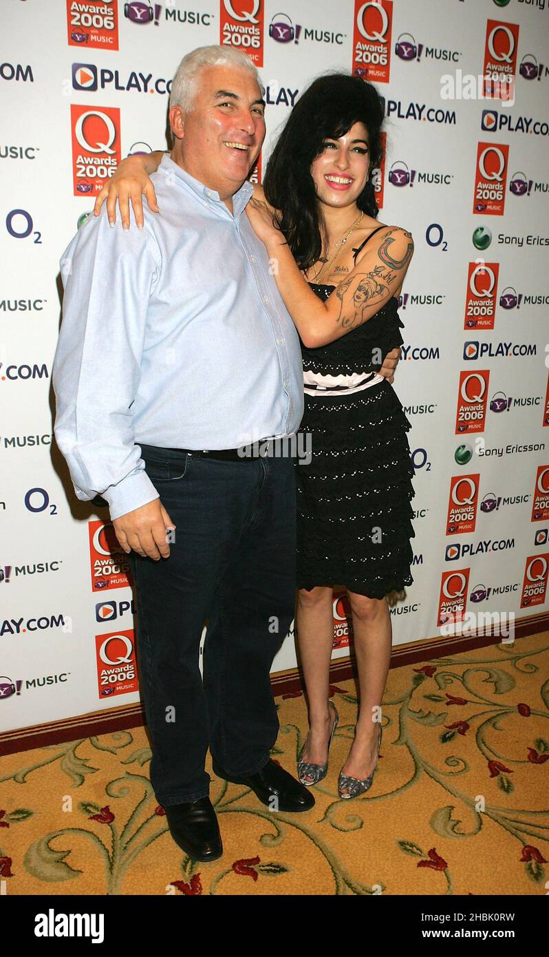 Amy winehouse 2006 hi-res stock photography and images - Alamy