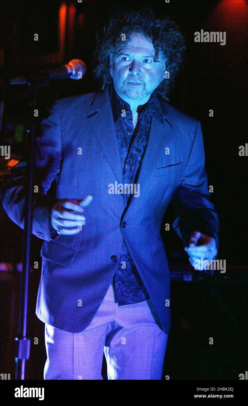 Mick Hucknall of Simply Red in concert live at Ronnie Scott's in ...