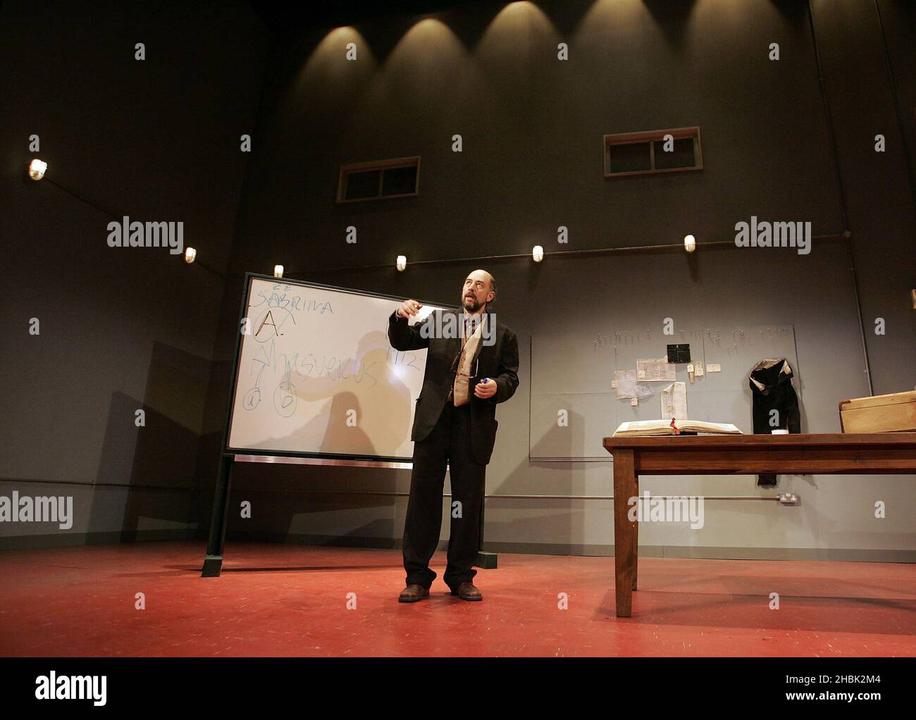 2007 entertainment local caption hi-res stock photography and images ...