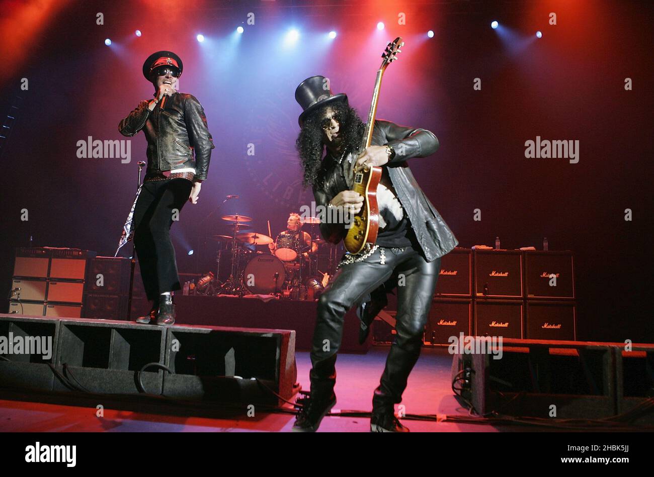 Velvet revolver in concert london hi-res stock photography and images ...