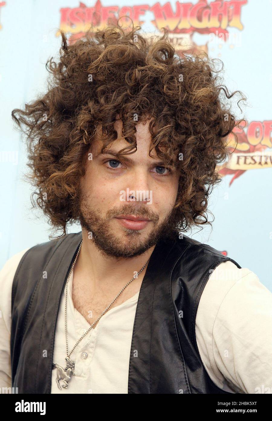 Andrew Stockdale of Wolfmother poses backstage at the 2007 Isle of ...