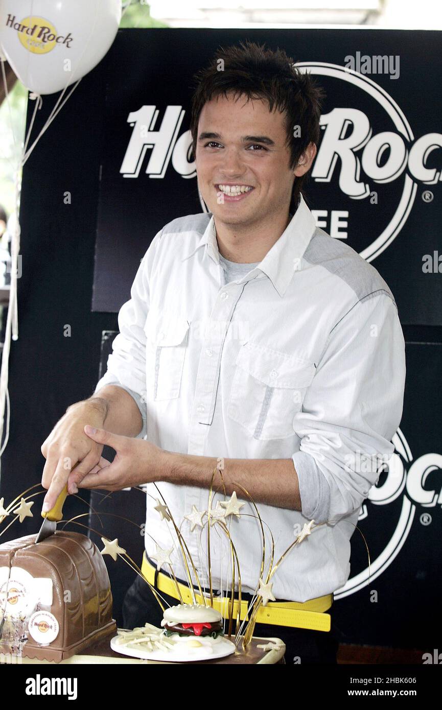 Gareth Gates cuts a special birthday cake in celebration of Hard Rock's ...
